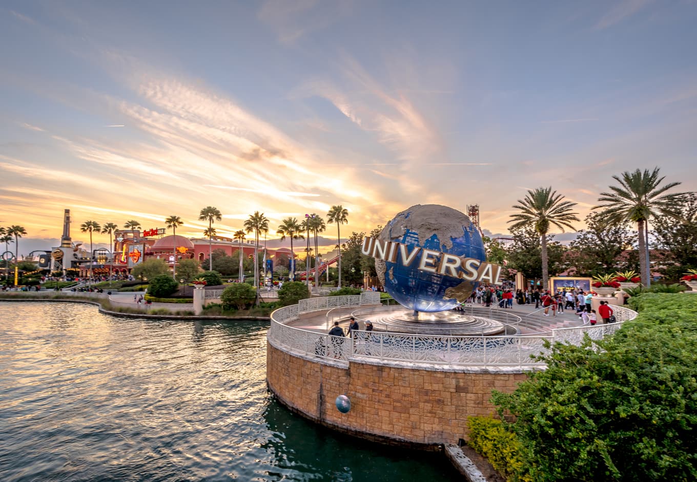 The 10 Best Theme Parks in The USA | CuddlyNest
